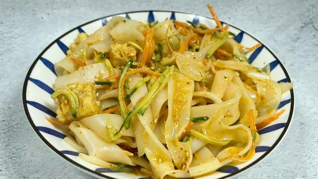 Authentic Liangpi recipe with secret soul sauce - YouTube