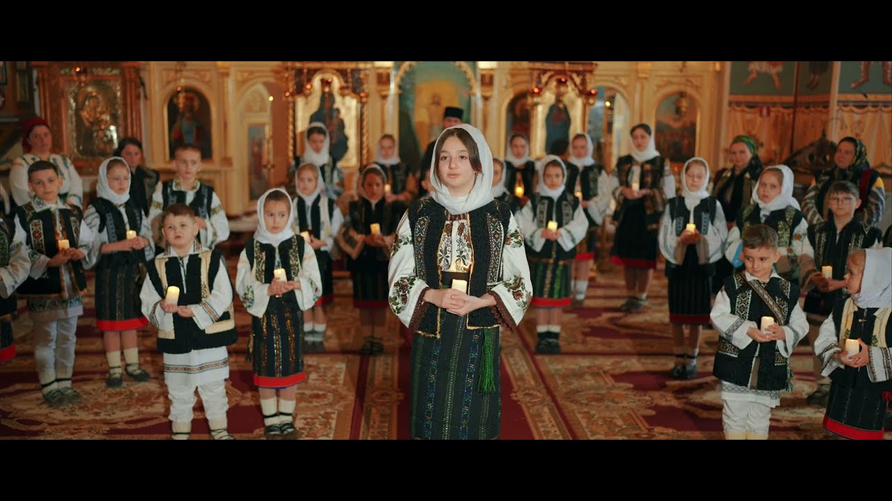 Iza-Maria Negru (interpretare live, priceasnă) - YouTube