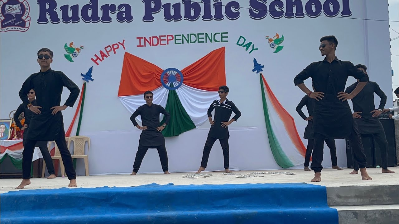 A Rocking Performance By Backbenchers On Punjabi Song Top Notch Gabru ...
