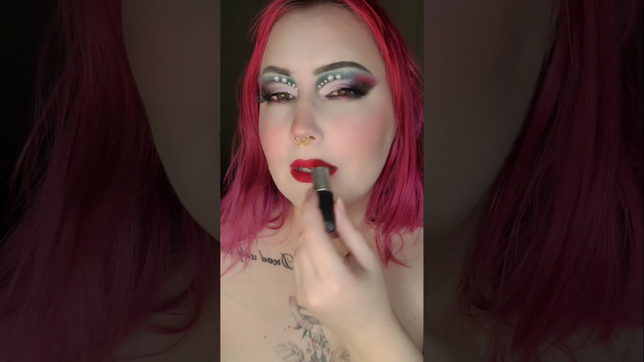 Christmas Makeup Tutorial Makeup Makeupshorts Makeuptutorial