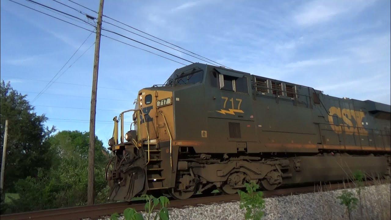 CSX ES44AH 717 w/ Nice K5HL + Trail Fail Leads Manifest Q582-30 on 5/1/21 - YouTube