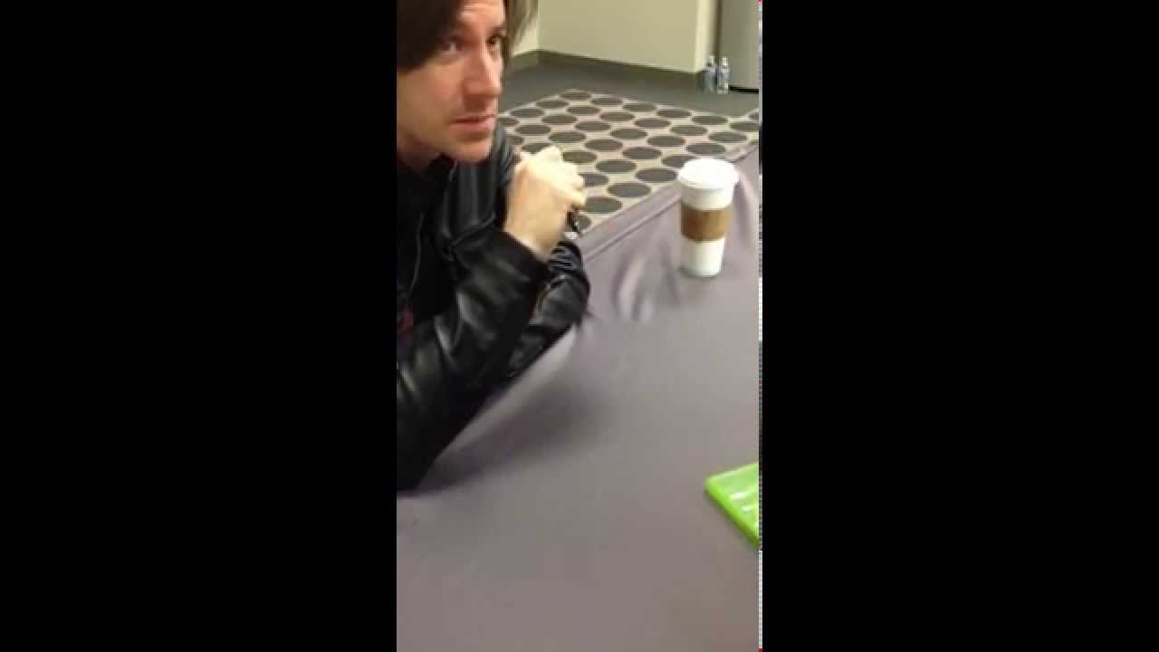 matt mercer leon kennedy voice - YouTube