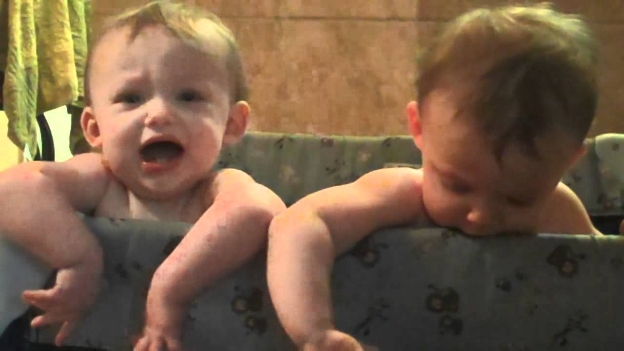 Twins crying Moms Singing Calms Them Down.. - YouTube