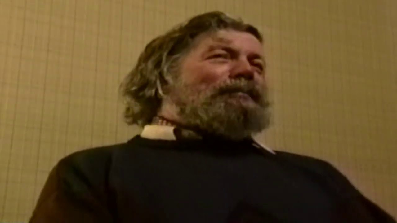 Falconry: ROGER UPTON INTERVIEW 1993 - YouTube