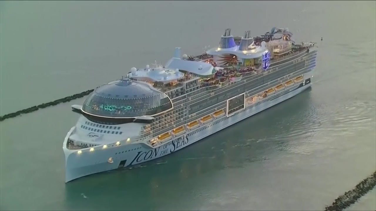 Icon of the Seas makes grand entrance as world's largest cruise ship in ...