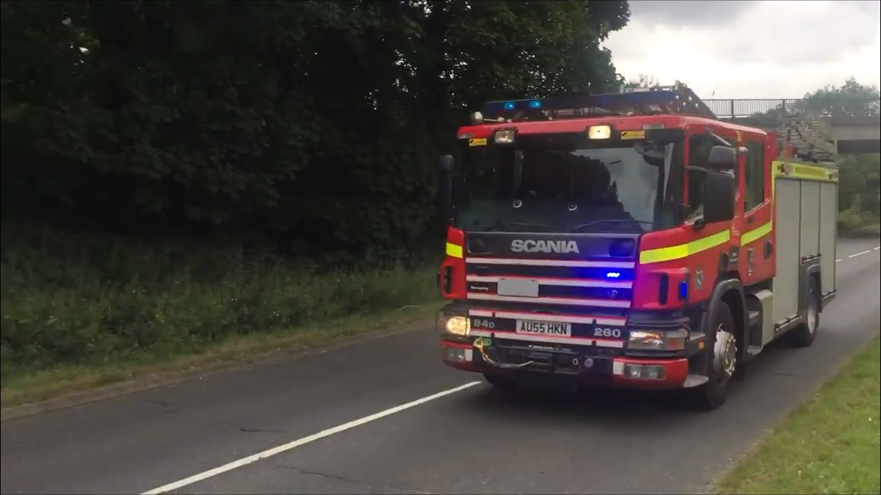 Norfolk Fire & Rescue Responding - Driver Training Pump - YouTube