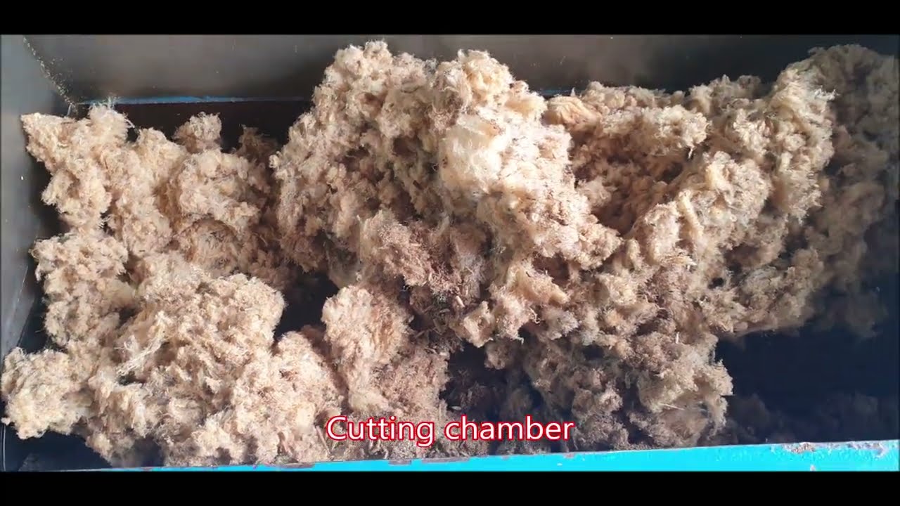 Cutting, crushing sheep wool on15 kw crusher for processing into ...