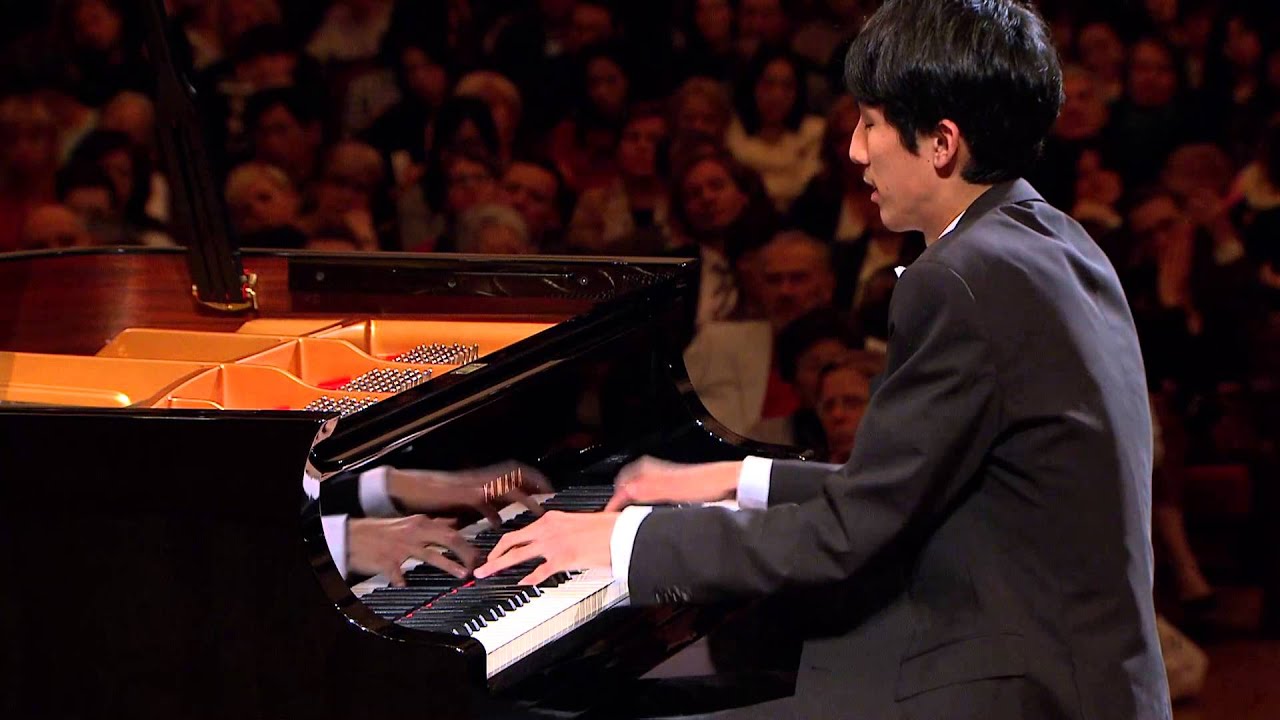 Eric Lu – Prelude in E flat major Op. 28 No. 19 (third stage) - YouTube
