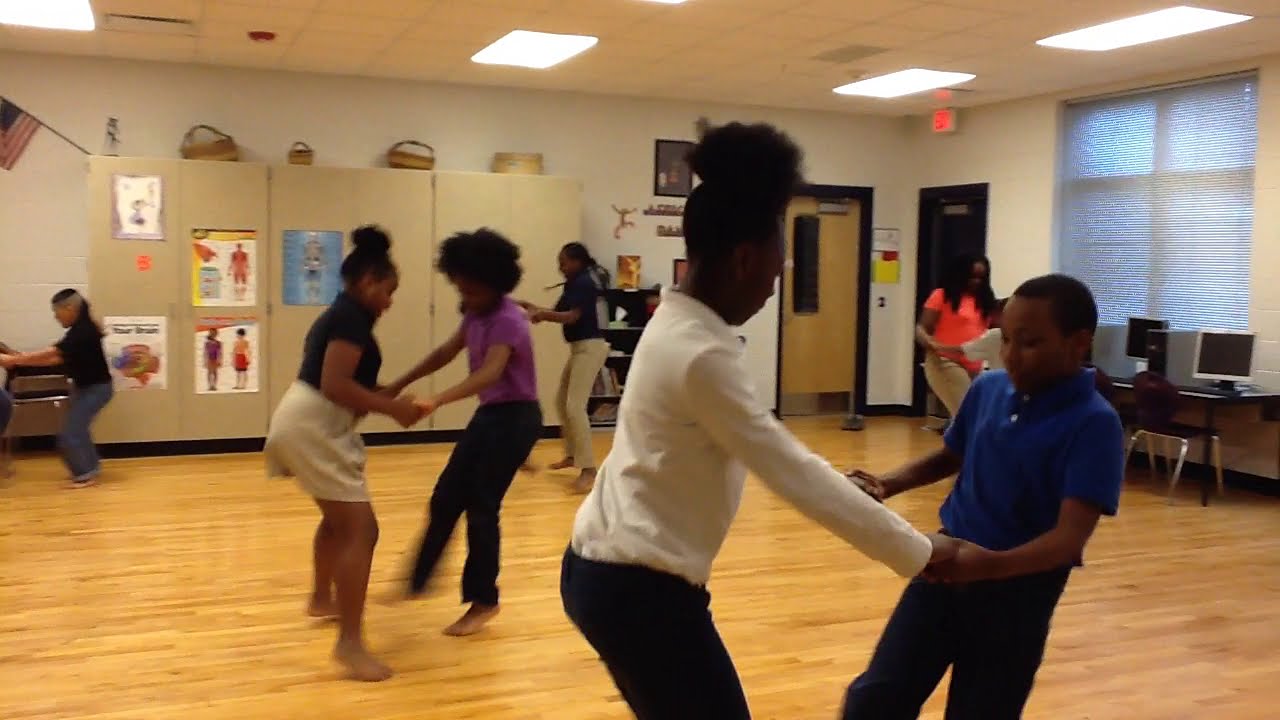 Fourth grade dance lessons on the Lindy Hop - YouTube