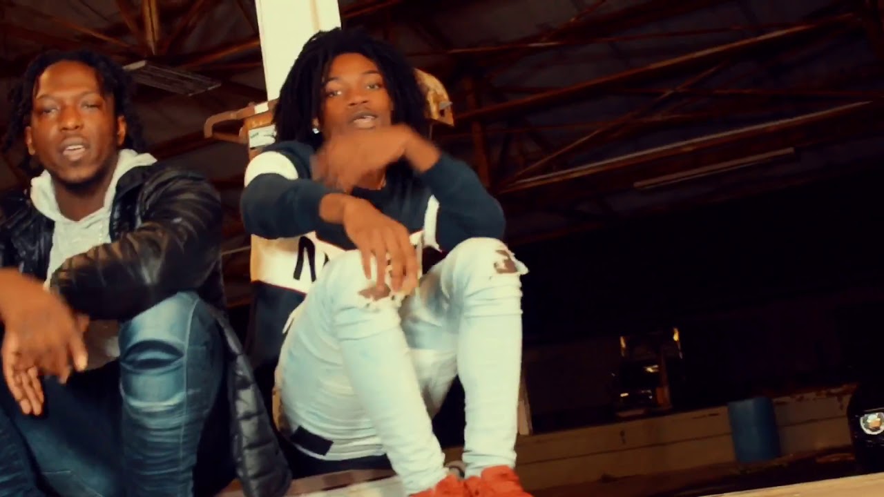 Que Dawg- Run It Up Feat Lil Trai (Prod By VG) - YouTube