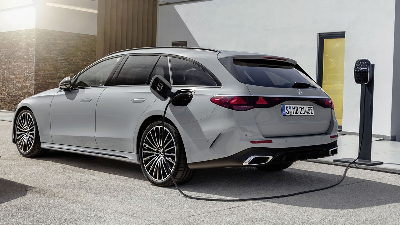NEW Mercedes E-CLASS Estate (2023) Interior and Exterior Details - YouTube