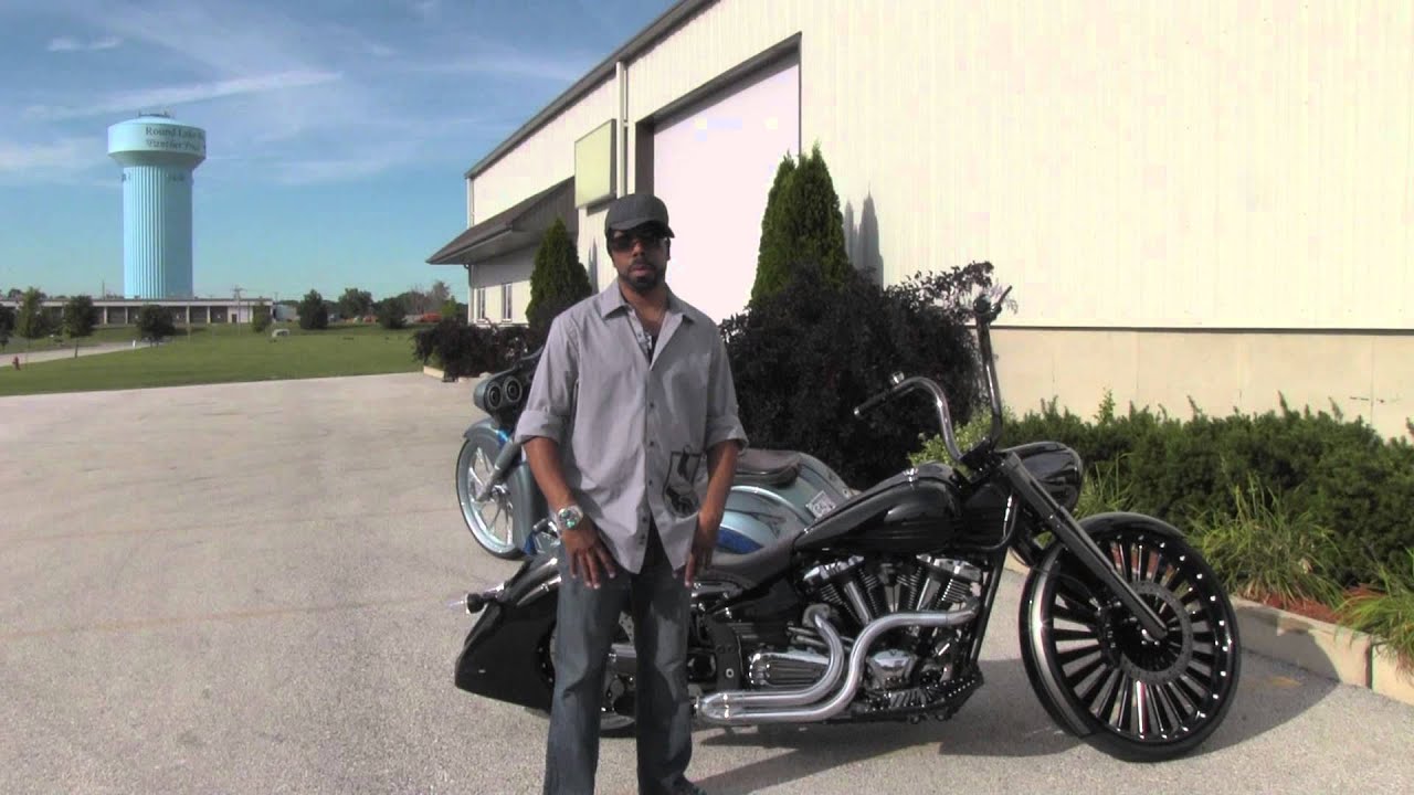 Blacksmith Motoring Retroliner overview Metric cruiser and bagger - YouTube