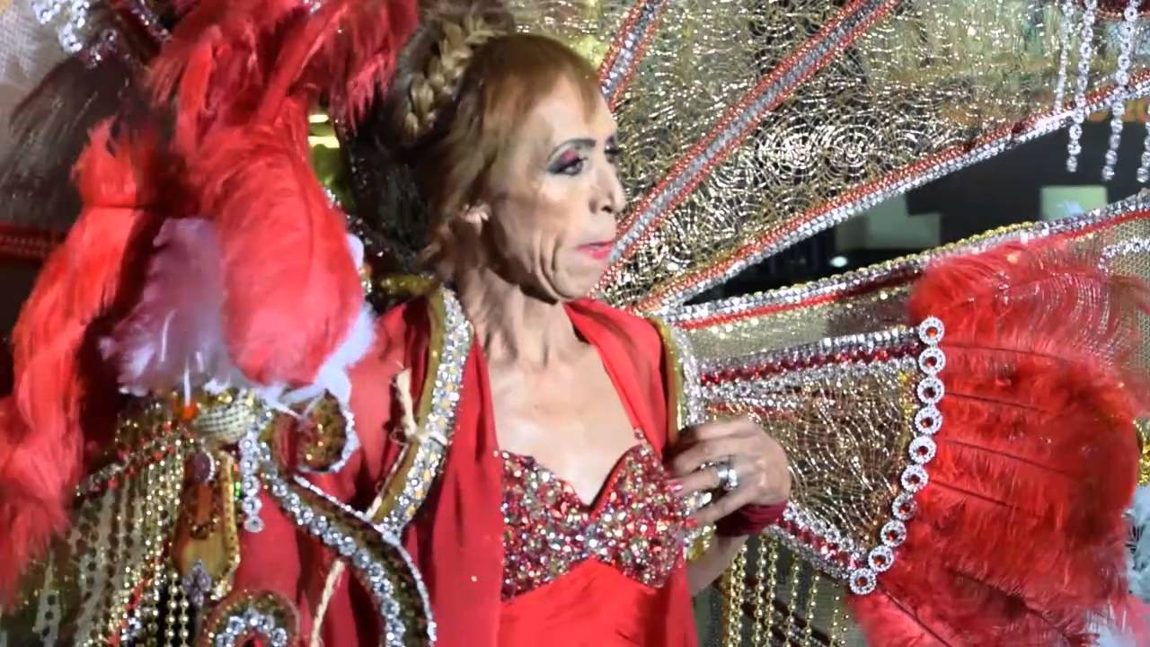 Coronan a Martha Mata como reina del Carnaval Mocorito 2016 - YouTube