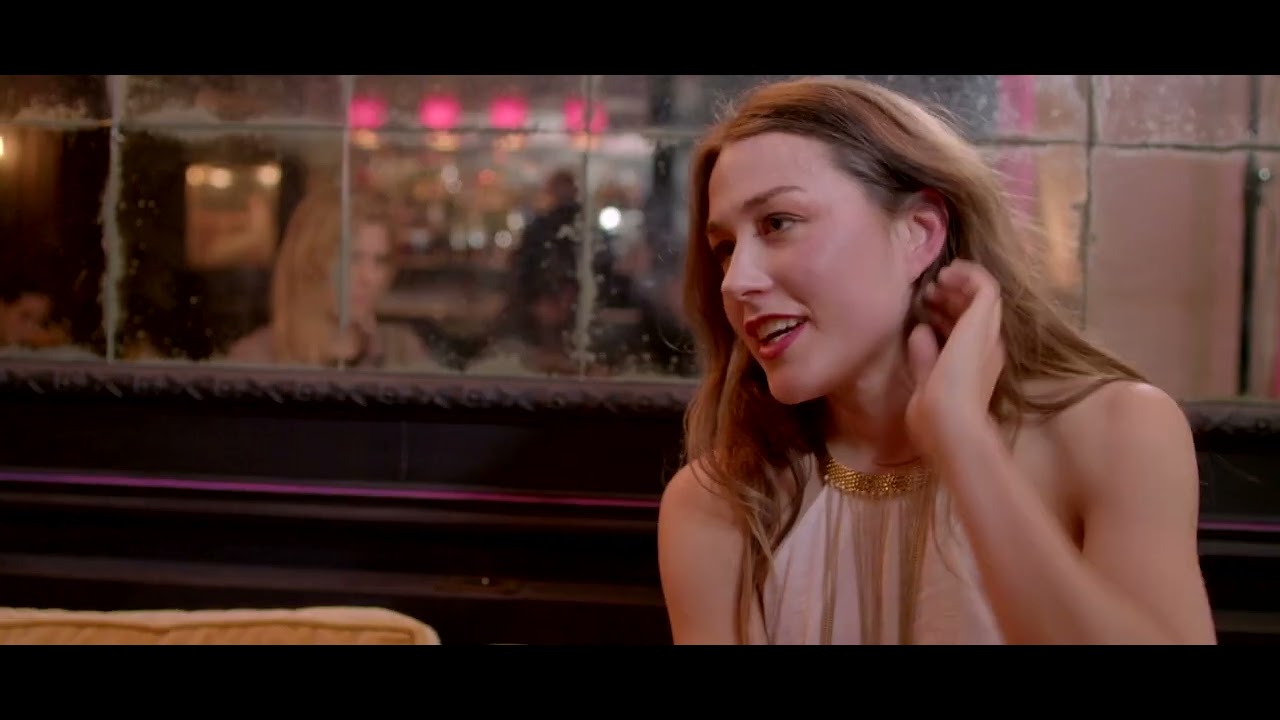 Alice - La dama de compañía parisiense (2019) Trailer Latino - YouTube