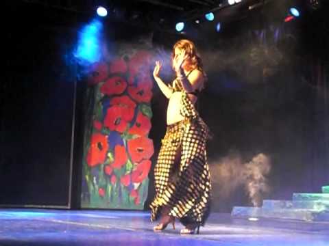 Belly dancer Lia Verra from Europe - Performance in Germany