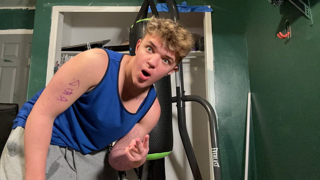 Night Vlogging Stream! Come vibe and Chill! Doing challenges! :D - YouTube