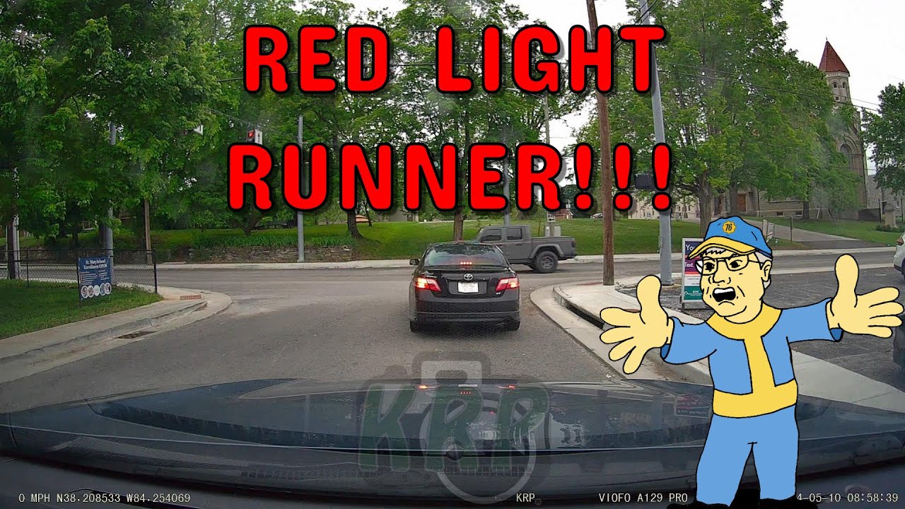 Red Light Runner! May 10 2024 - YouTube