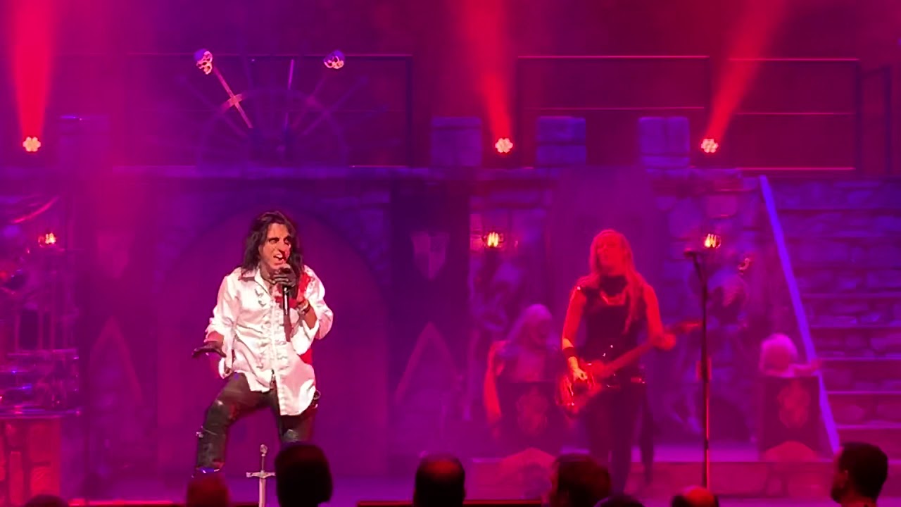 Alice Cooper "Roses on White Lace" at EKU Center for the Arts in ...