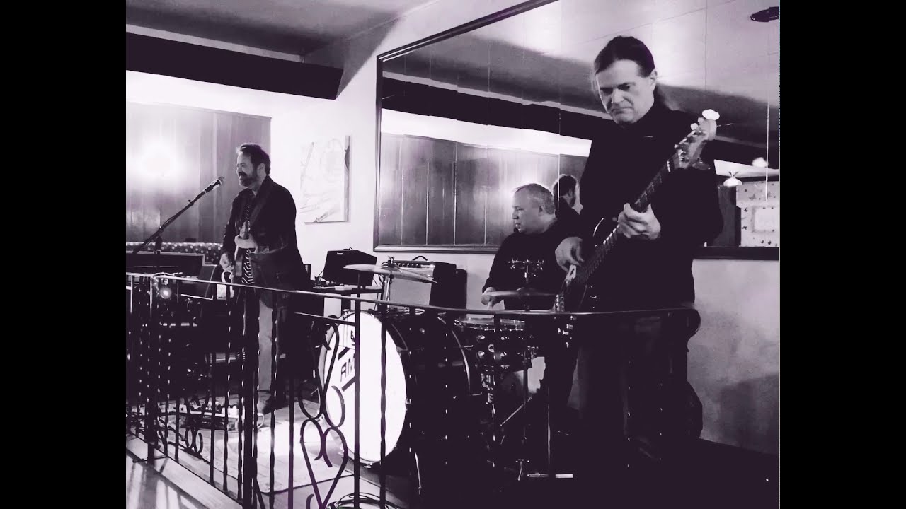 Folsom Prison Blues-Colin John Band 2.2.20 - YouTube