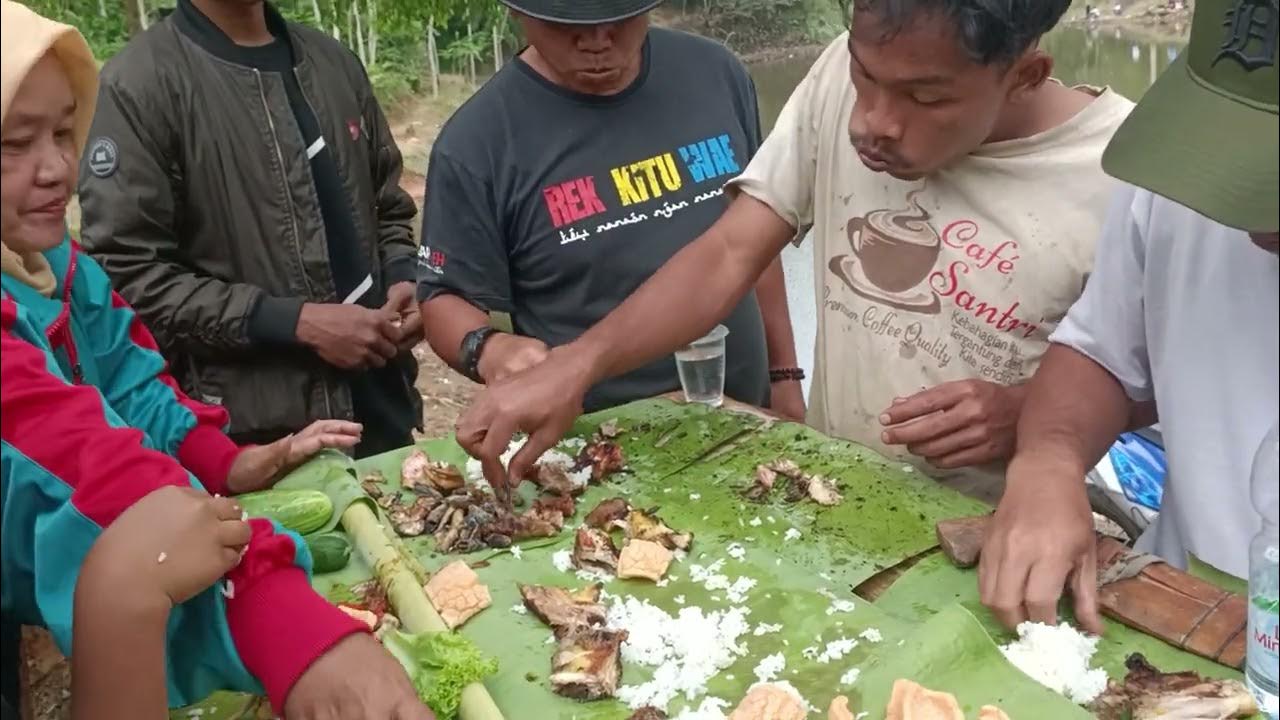 makan bersama di situ ciawi - YouTube