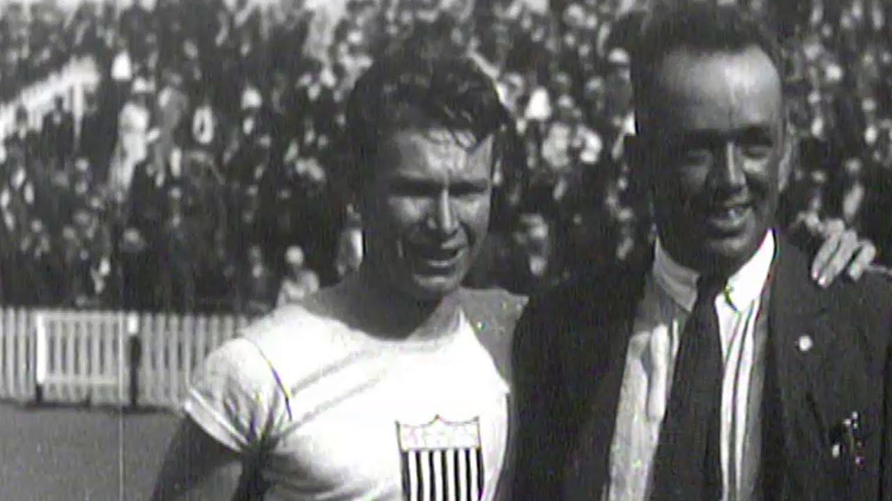 Charley Paddock Leaps Across Finish Line For 100m Gold - Antwerp 1920 ...
