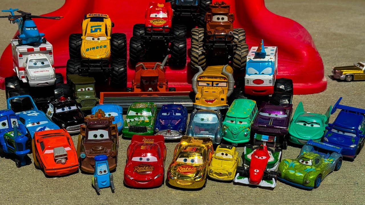 Pixar's: Cars On The Road | Lightning McQueen, Sally, Darth Mater ...