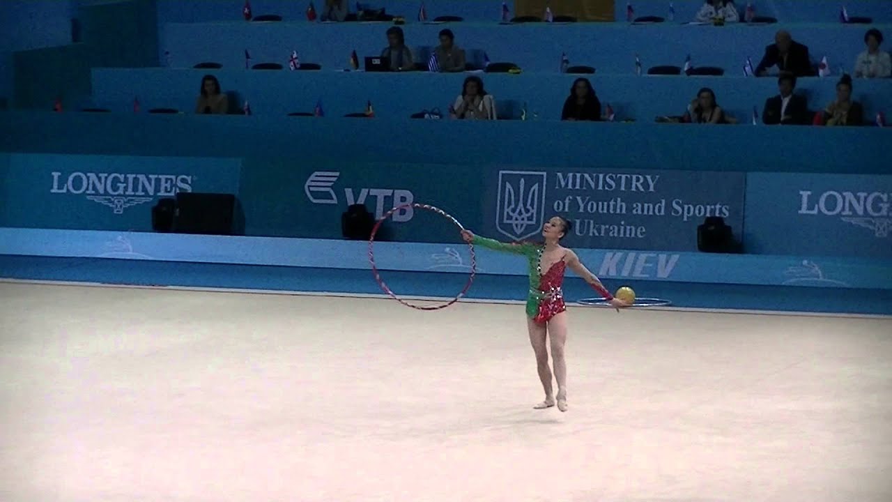 Deng Senyue (CHN) hoop World Championships RG 2013 All- around - YouTube