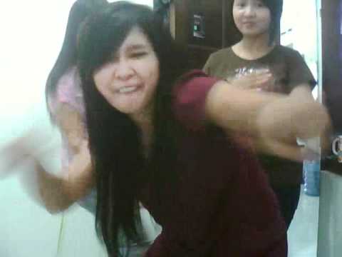 Mahasiswi UNS menggila SbLum siDang.wmv