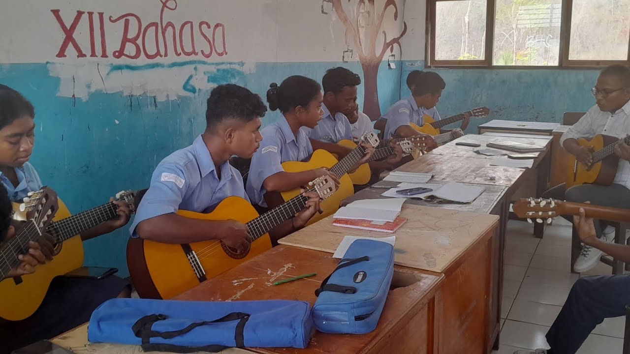 PEMBELAJARAN SENI MUSIK SMANSA LEBATUKAN - YouTube