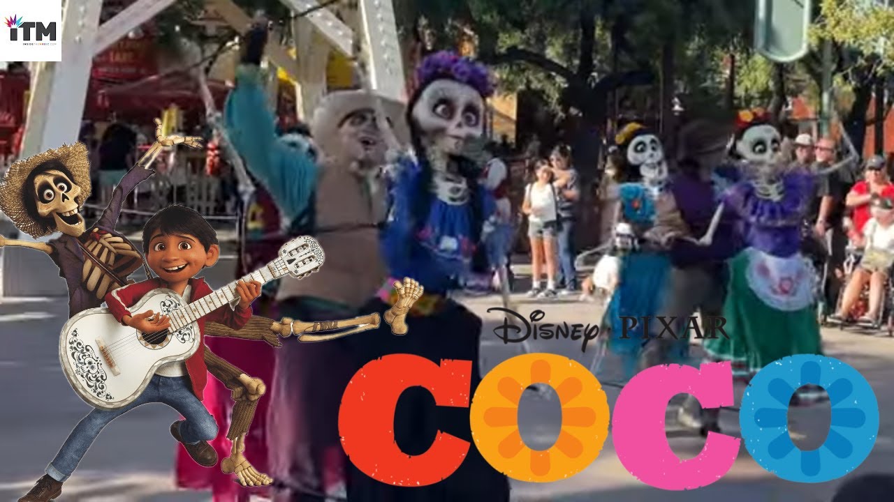 A Musical Celebration of Coco • Disney California Adventure - YouTube