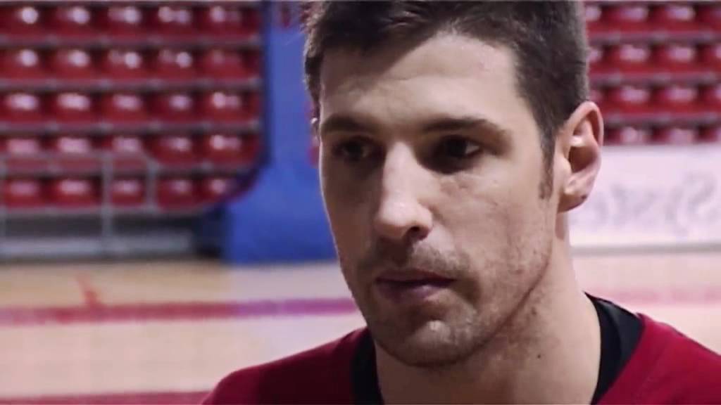 Entrevista Josh Asselin - YouTube