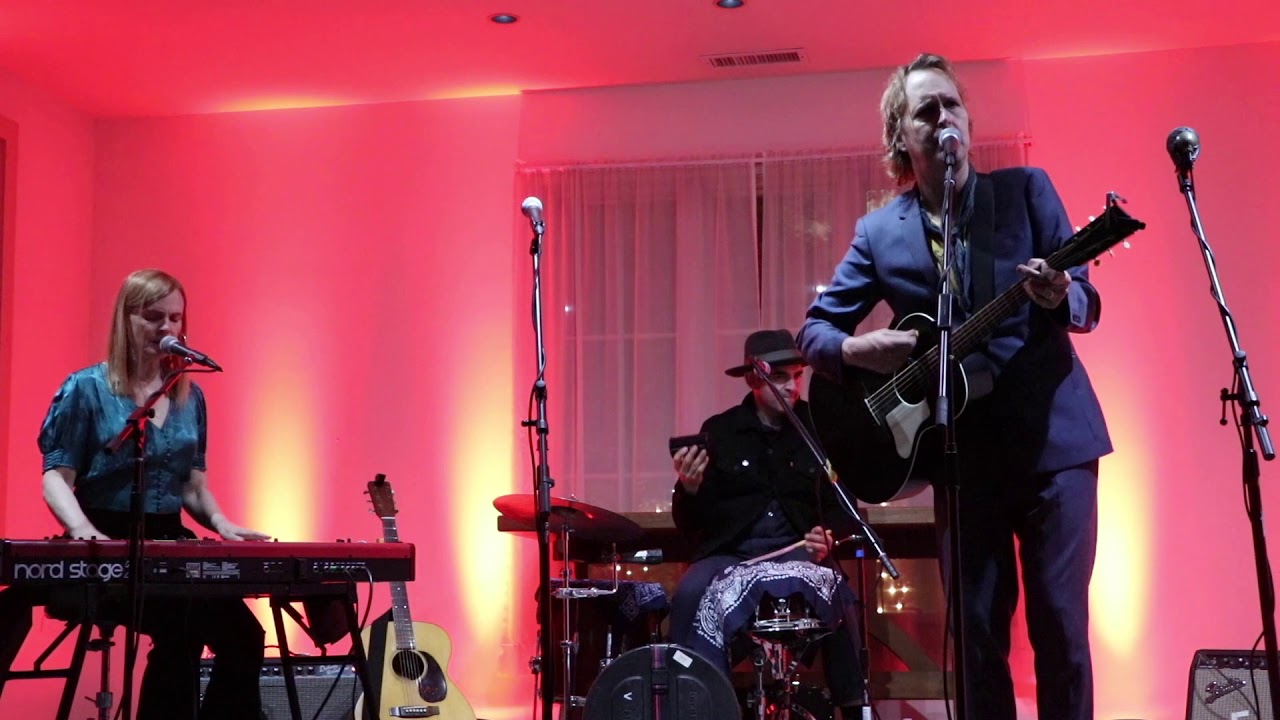 Chuck Prophet and Stephanie Finch. The Left Hand And The Right Hand ...