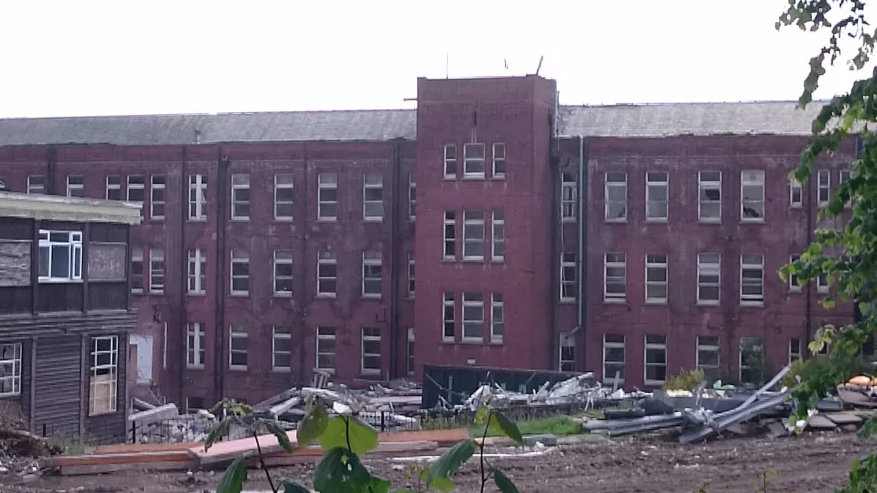 Cawarden demolition at derbyshire royal infirmary - YouTube