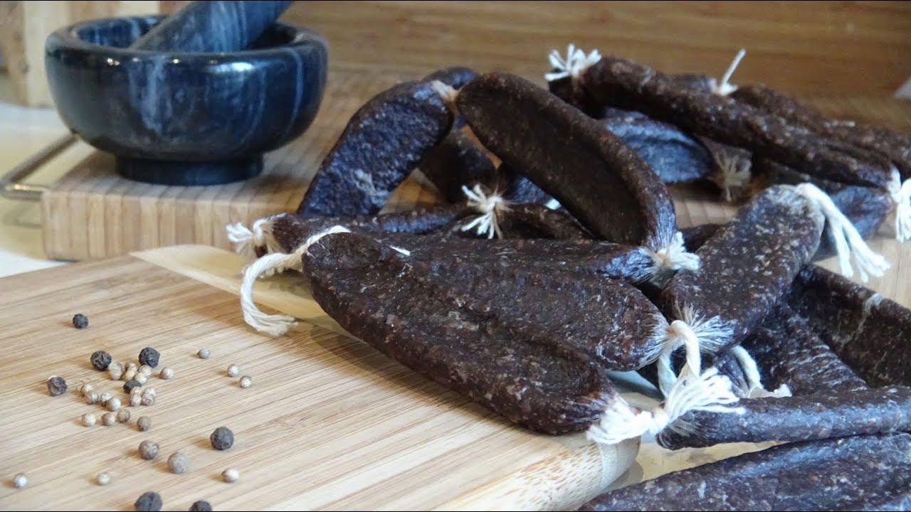 Как сделать сухие колбаски (Dry Wors) || How to make Dry Wors - YouTube