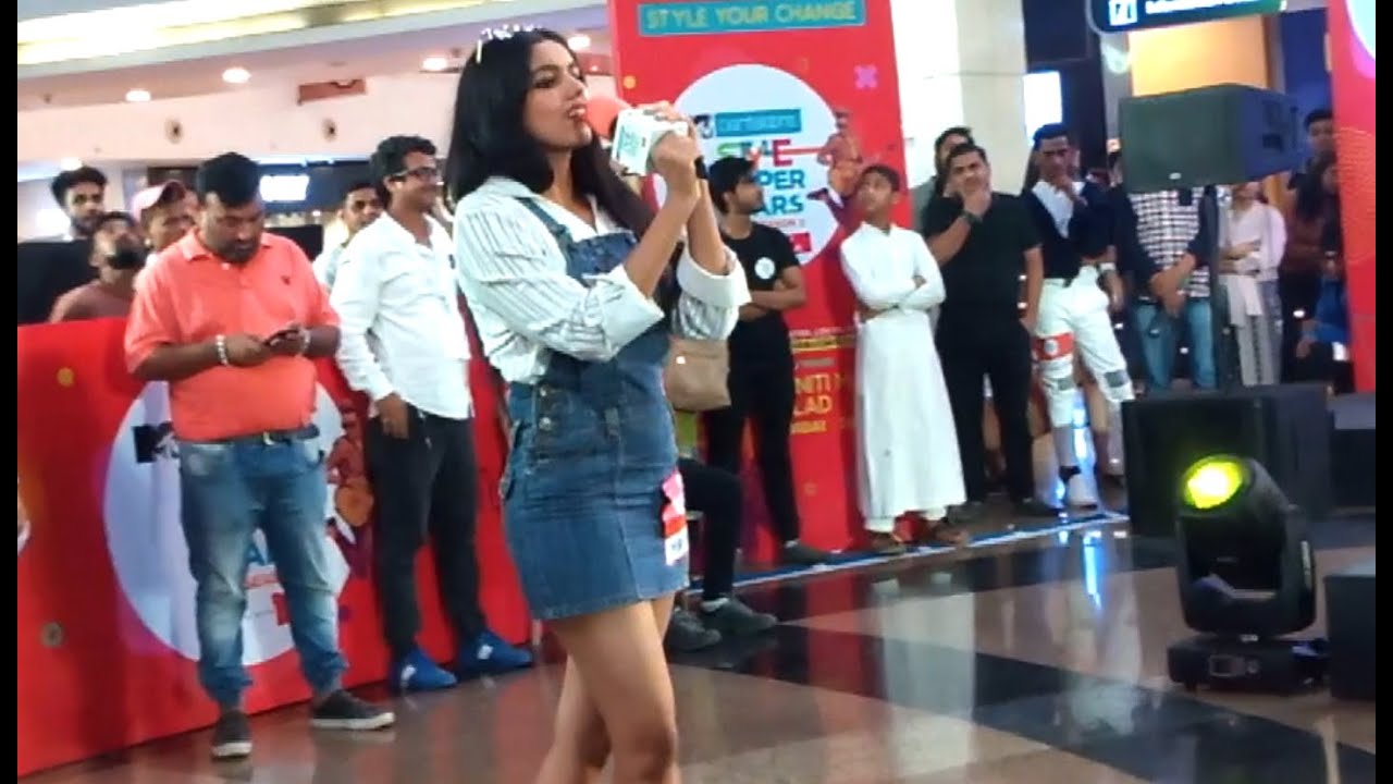 Young talented Girl singing🎤without music - lovely voice | MTV Style ...