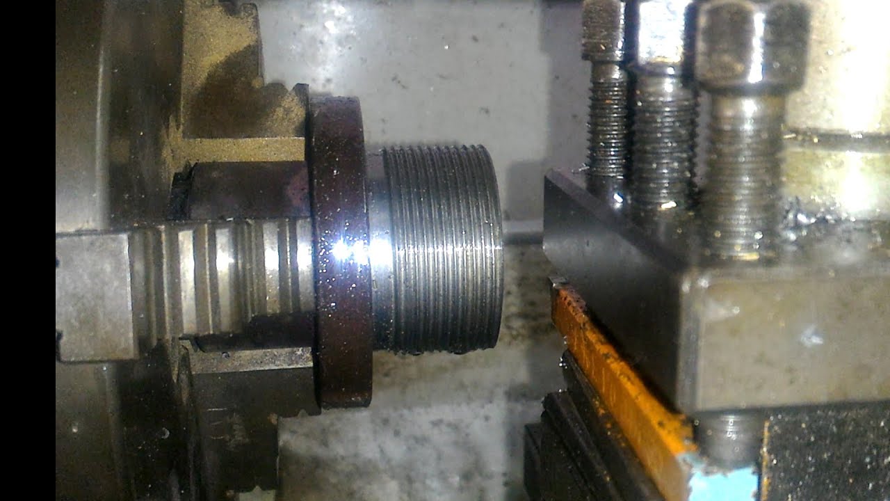 como fazer rosca de parafuso no torno mecanico - YouTube