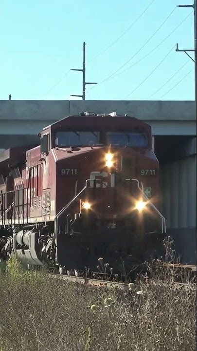 CP 9711 West at Elkhart Indiana - YouTube
