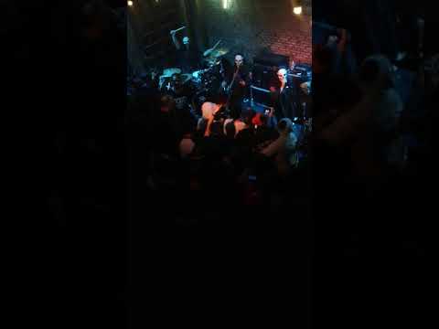 Mesin tempur live @troys cafe launching insanity