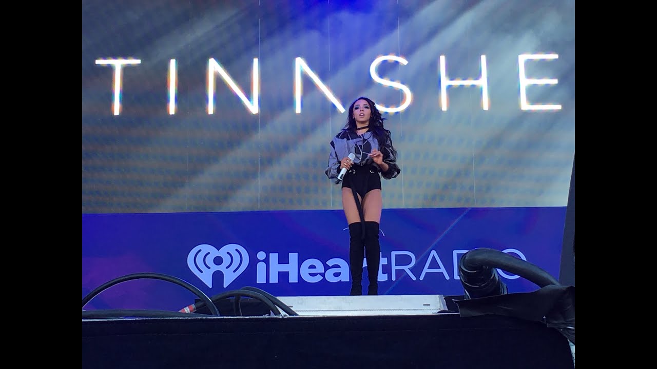 Tinashe Performing at iHeartVillage 2016 - YouTube