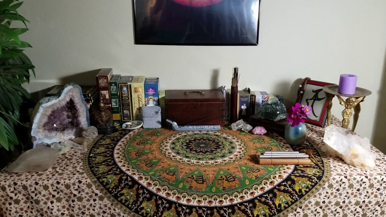 Introduction and my Tarot Table - YouTube
