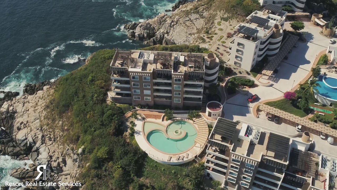 Punta Arrocito - Bahias de Huatulco, Oaxaca. México - YouTube