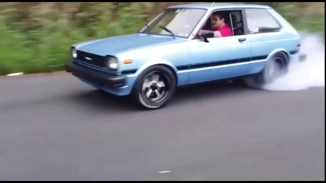 STREET RACING CAR FAIL - YouTube