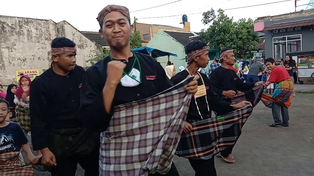 Kaulinan barudak Sunda"paparahuan" - YouTube