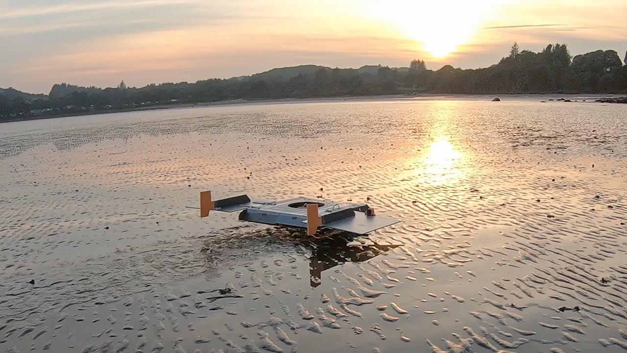 Skirtless Hovercraft - Ground Effect Vehicle Hybrid. Full testing video ...