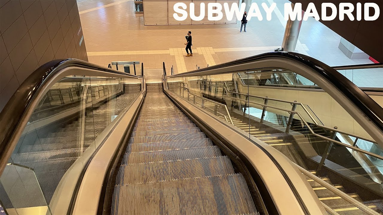 Subway Station Elevator And Escalator Walk 4K - Madrid Trains in Subway ...