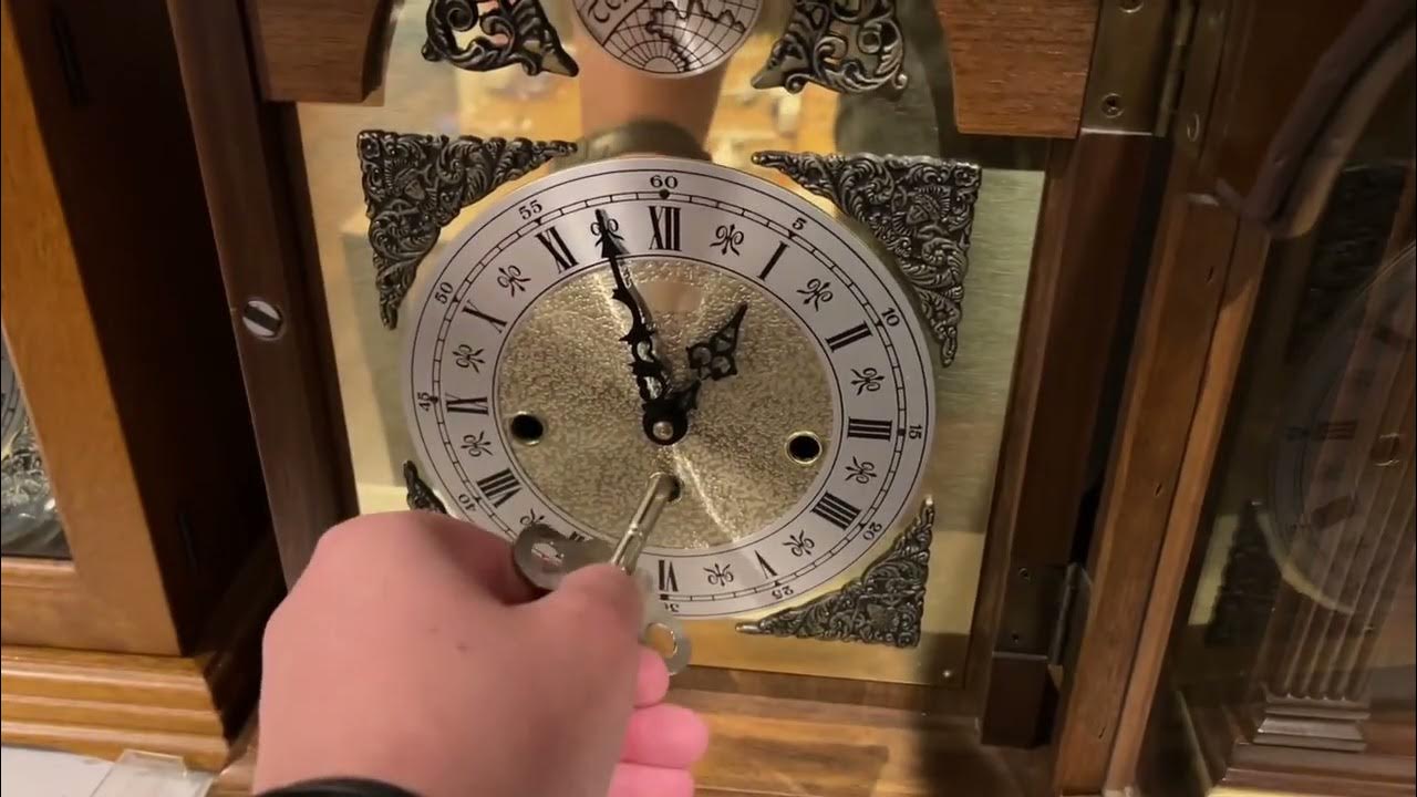 Winding the Jauch Westminster Chime Mantle Clock - YouTube