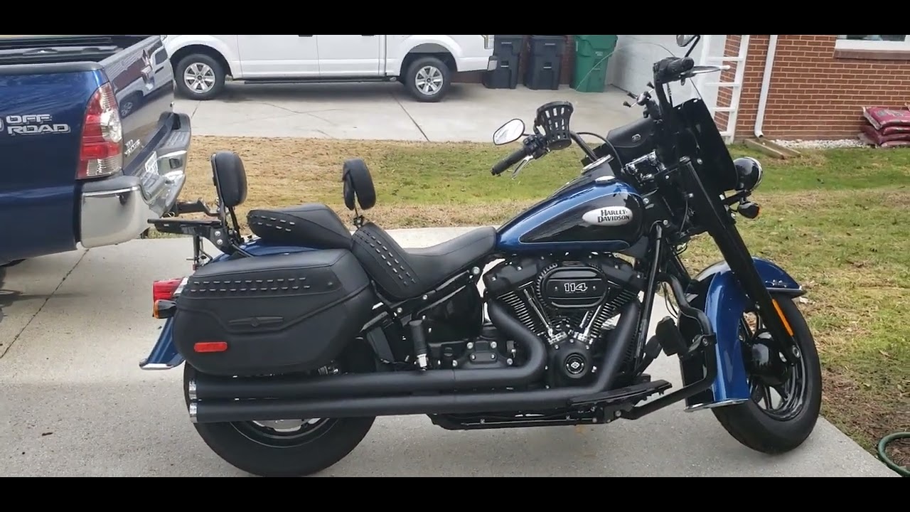2022 Harley Davidson Softail Heritage Classic 114 FLHCS Freedom ...