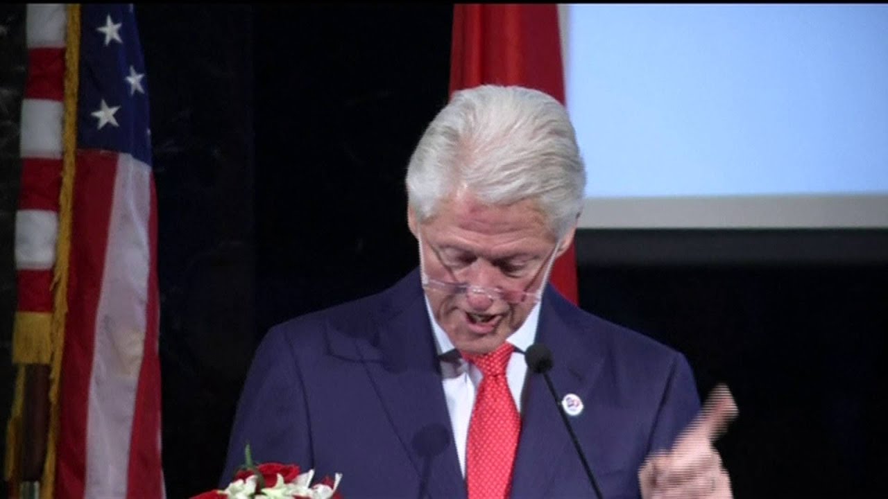 Ông Bill Clinton đến Việt Nam đánh dấu 20 năm tái lập quan hệ - YouTube