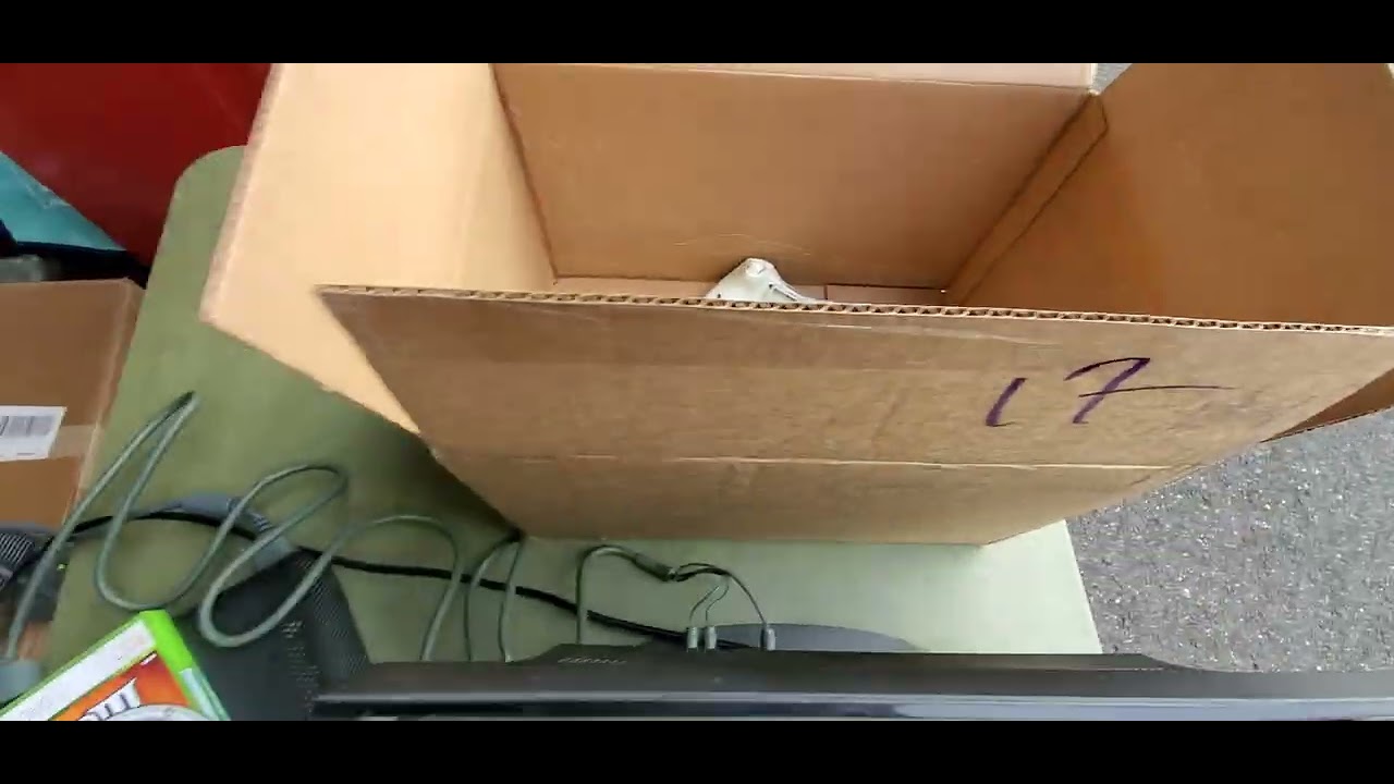 damaged xbox - YouTube