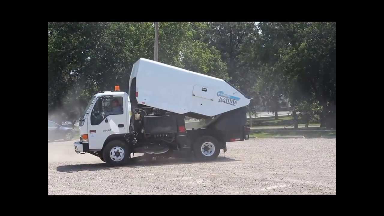 2000 GMC 4500 sweeper truck for sale | sold at auction August 29, 2013 ...